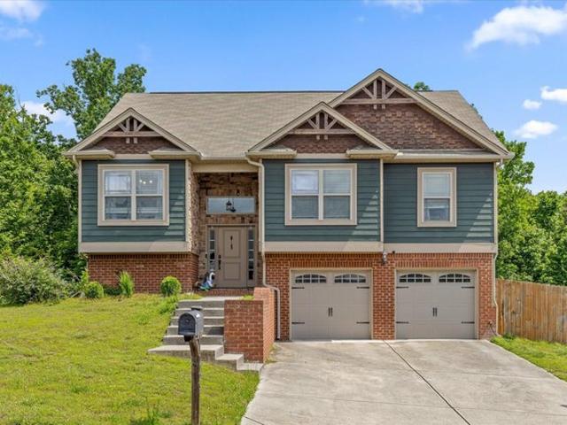 1095 Longo Dr, Soddy Daisy, TN 37379