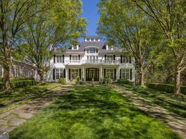1095 Stonegate Ct, Roswell, GA 30075