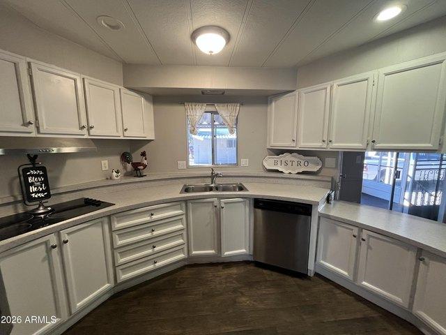 10960 N 67th Ave Lot 155, Glendale, AZ 85304