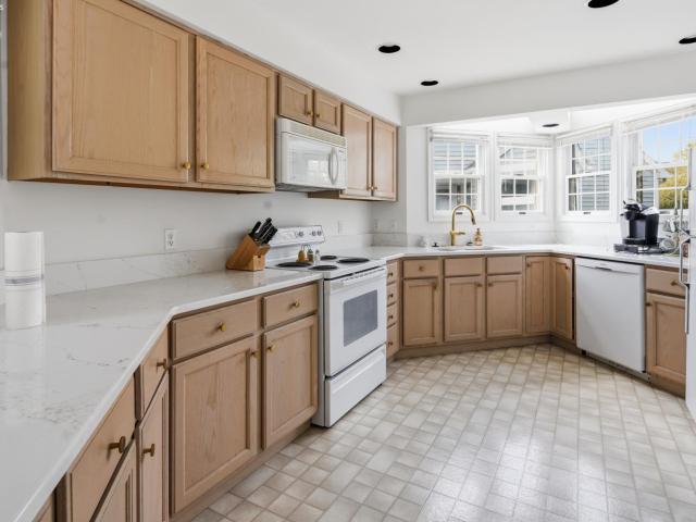 10961 N Bay Point Drive # 108