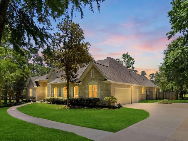 10965 Lake Forest Drive