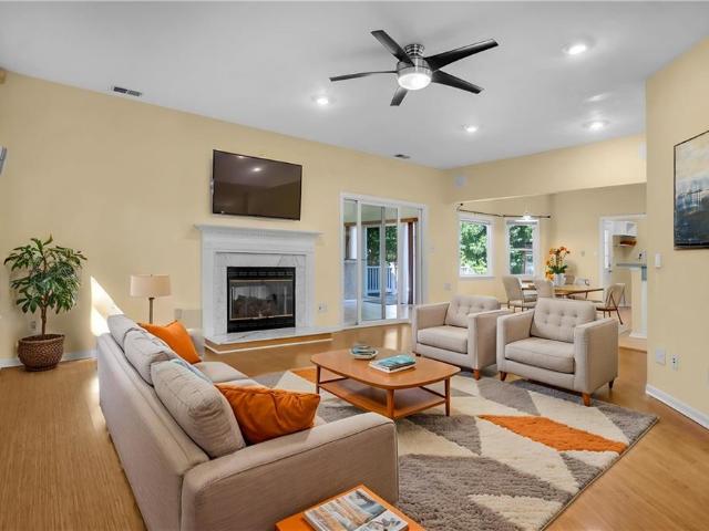 1096 Meadow Grove TRL