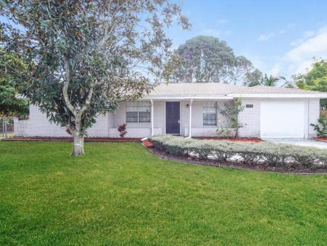 1096 Newbern St NE, Palm Bay, FL 32905
