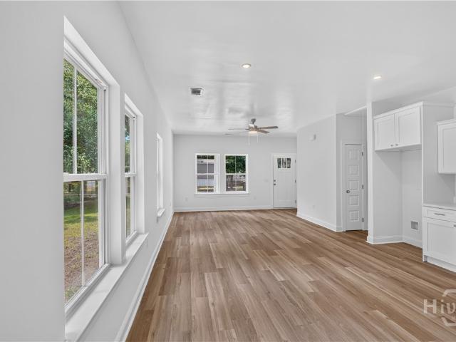 1096 Casey Road NE