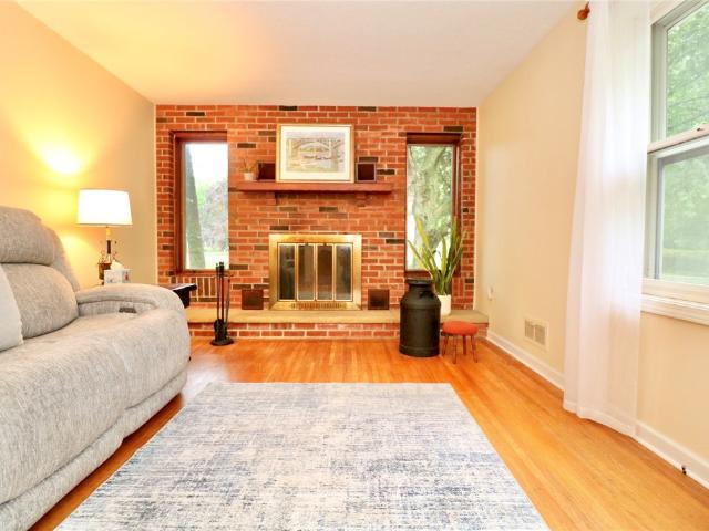 1096 Everwild View
