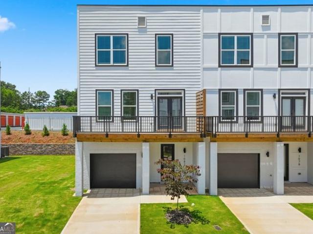 1096 Glen Opal Dr, Decatur, GA 30032