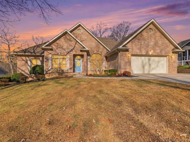 1096 Harbor Landing Dr, Soddy Daisy, TN 37379 | MLS #1526 | Compass