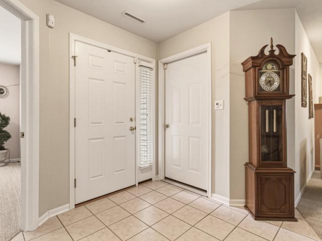 1096 Lakewood Court