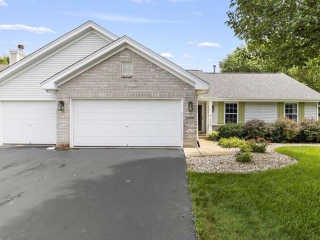 10971 Dixon Pines Cir, Machesney Park, IL 61115