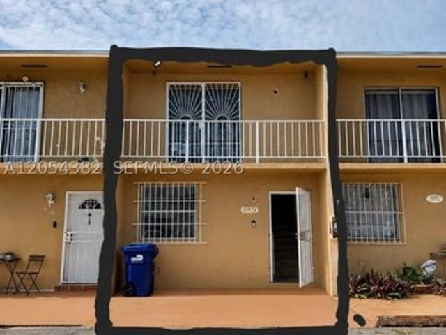 10972 SW 4th St Unit J2, Sweetwater, FL 33174