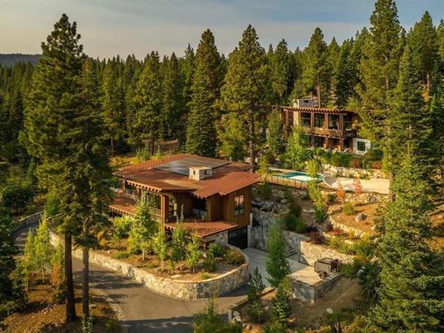 10976 Olana Dr, Truckee, CA 96161