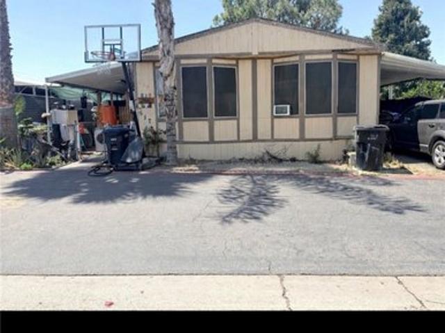 1097 N State St Spc 517, Hemet, CA 92543