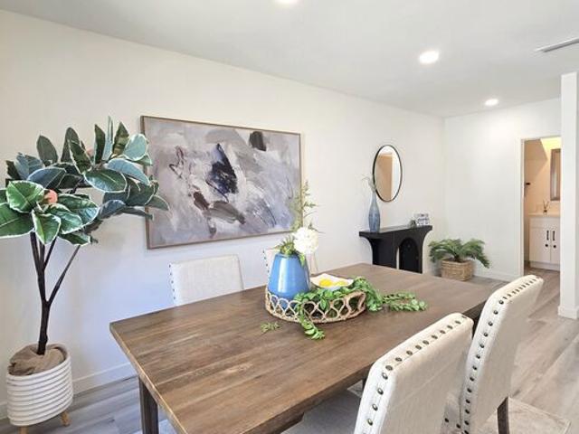 1097 / National Boulevard