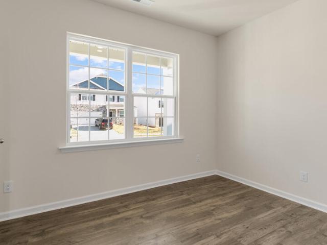 1097 Aviator Lane