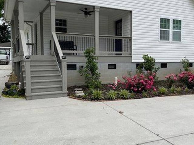 1097 Dell Ave SE, Smyrna, GA 30080