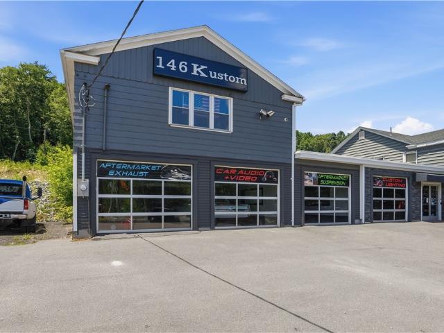 1097 Eddie Dowling Highway