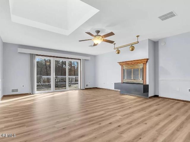 1097 S Lakewood Farmingdale Road