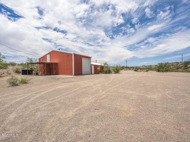 1097 Sandy Hill Dr, Las Cruces, NM 88005