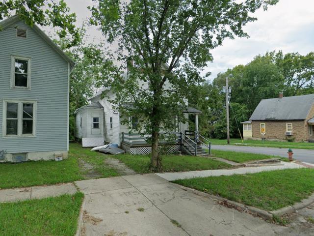 1097 W Green Street