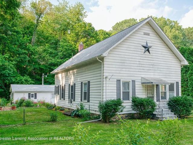 10980 Seymour Rd, Grass Lake, MI 49240