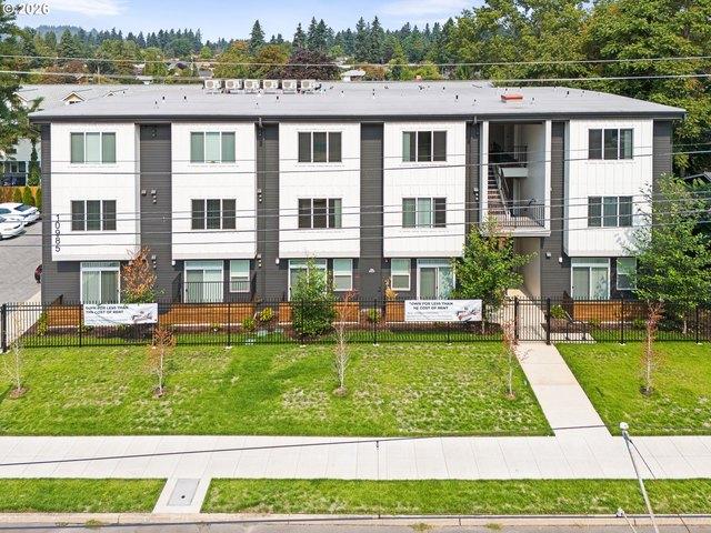 10985 E Burnside St Apt 19, Portland, OR 97216