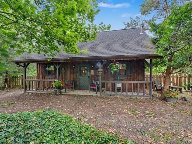 10985 Griswold Rd, Darien Center, NY 14040