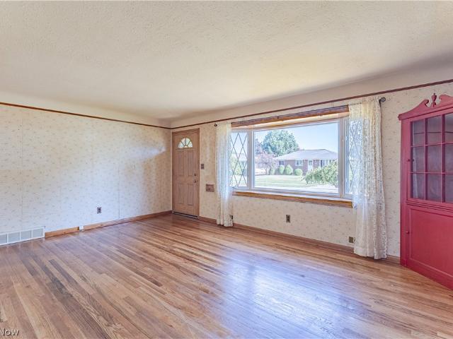 10985 Kader Drive