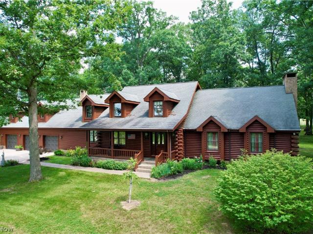 1098 Mace Road NE