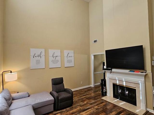 1098 Montague Place Court