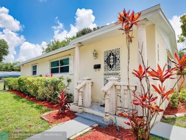 1098 NW 58th St, Miami, FL 33127