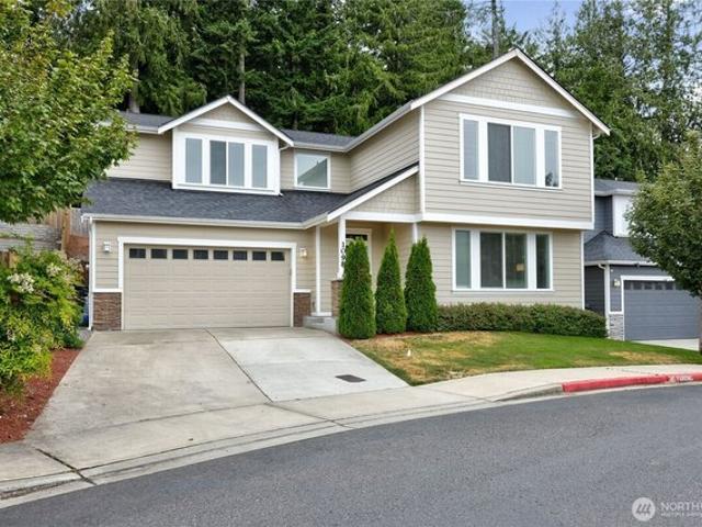 1098 NE Sockeye Ct, Bremerton, WA 98311