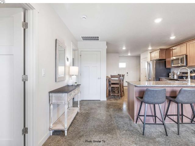 1098 NE 10th PL