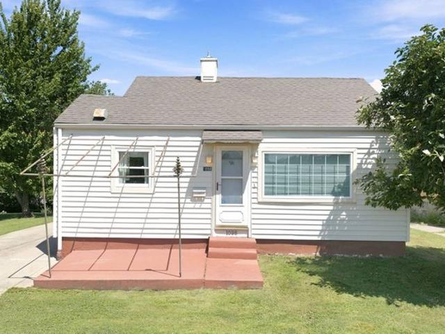 1098 Cecelia Ave, Park Hills, KY 41011