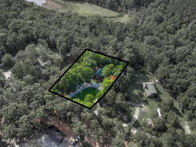 1098 Dogwood Drive