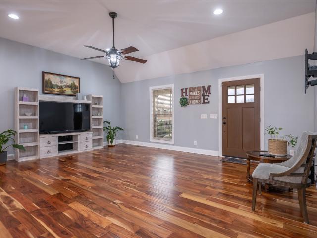 1098 Haley Rd, Wartrace, TN 37183 | Compass