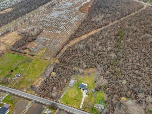 10990 Transit Rd, East Amherst, NY 14051
