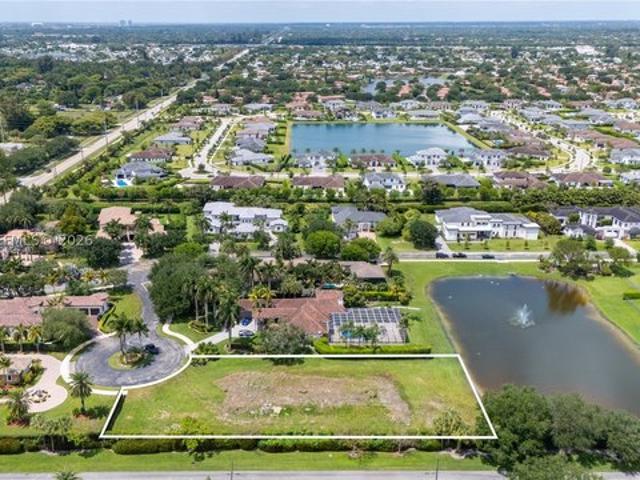 10991 Northstar St, Davie, FL 33324