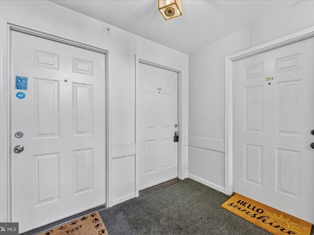 10998 Koman Circle # 203