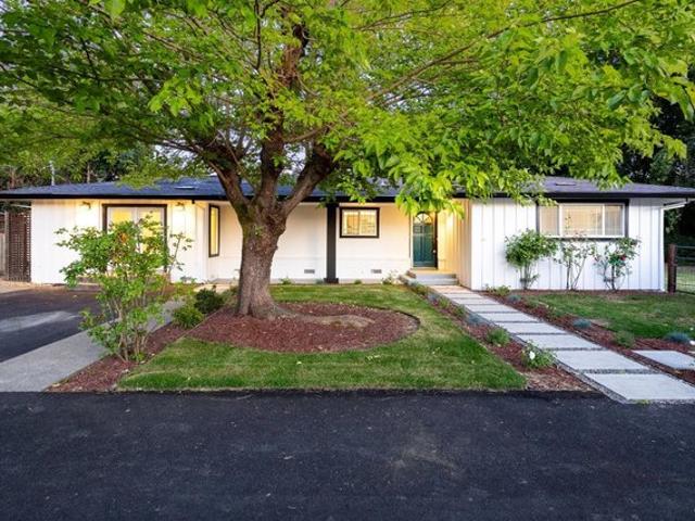 10999 Old Redwood Hwy, Windsor, CA 95492