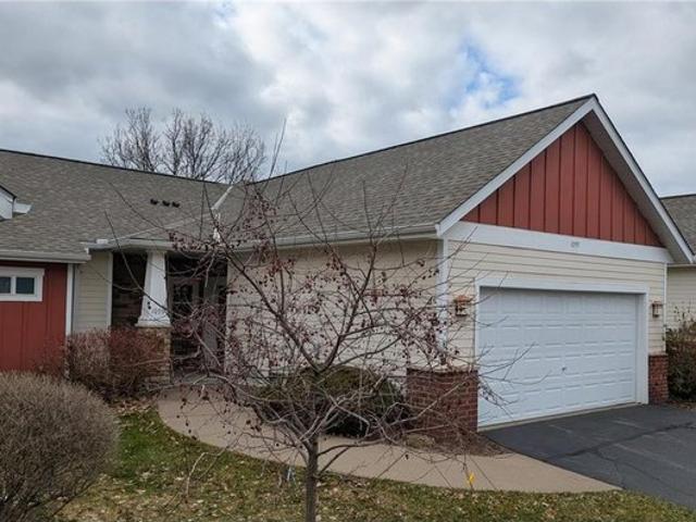1099 Barclay St, Saint Paul, MN 55106