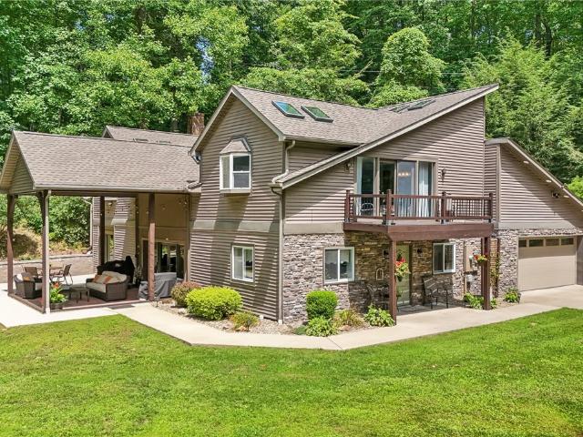 1099 Davis Road