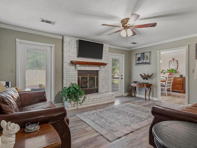 1099 Golf Links Drive