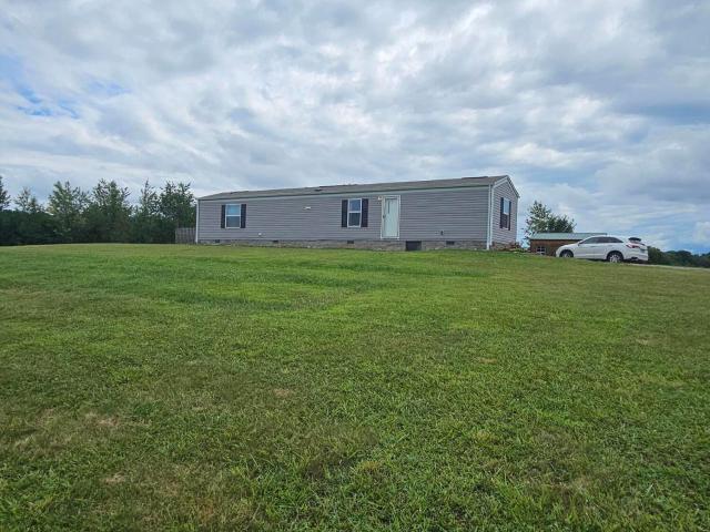 1099 Lakeside Rd