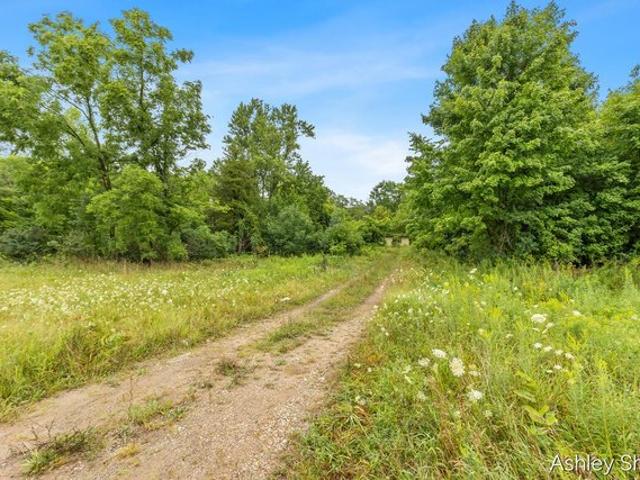 1099 Lincoln Rd, Allegan, MI 49010