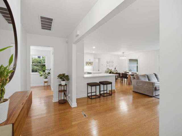 1099 Princeton Avenue