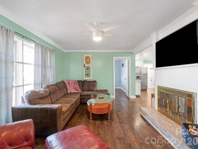 1099 S Potter Road