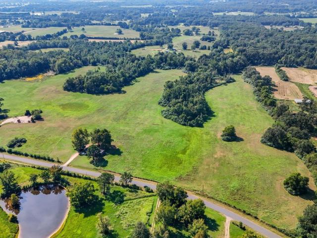 1099 W Gum Log Rd