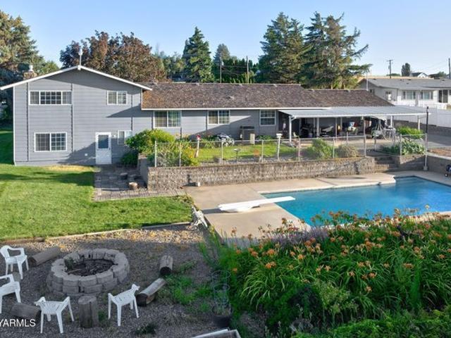 10903 Tieton Dr, Yakima, WA 98908