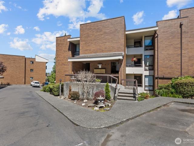 10903 Glen Acres Drive S # B