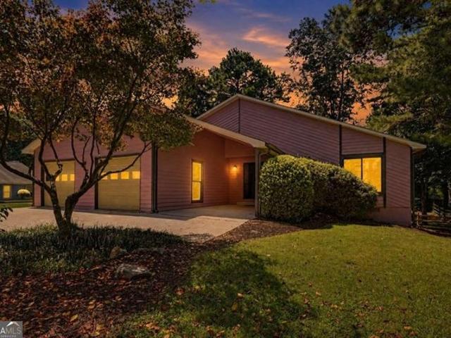 10900 Spotted Pony Trl, Johns Creek, GA 30022